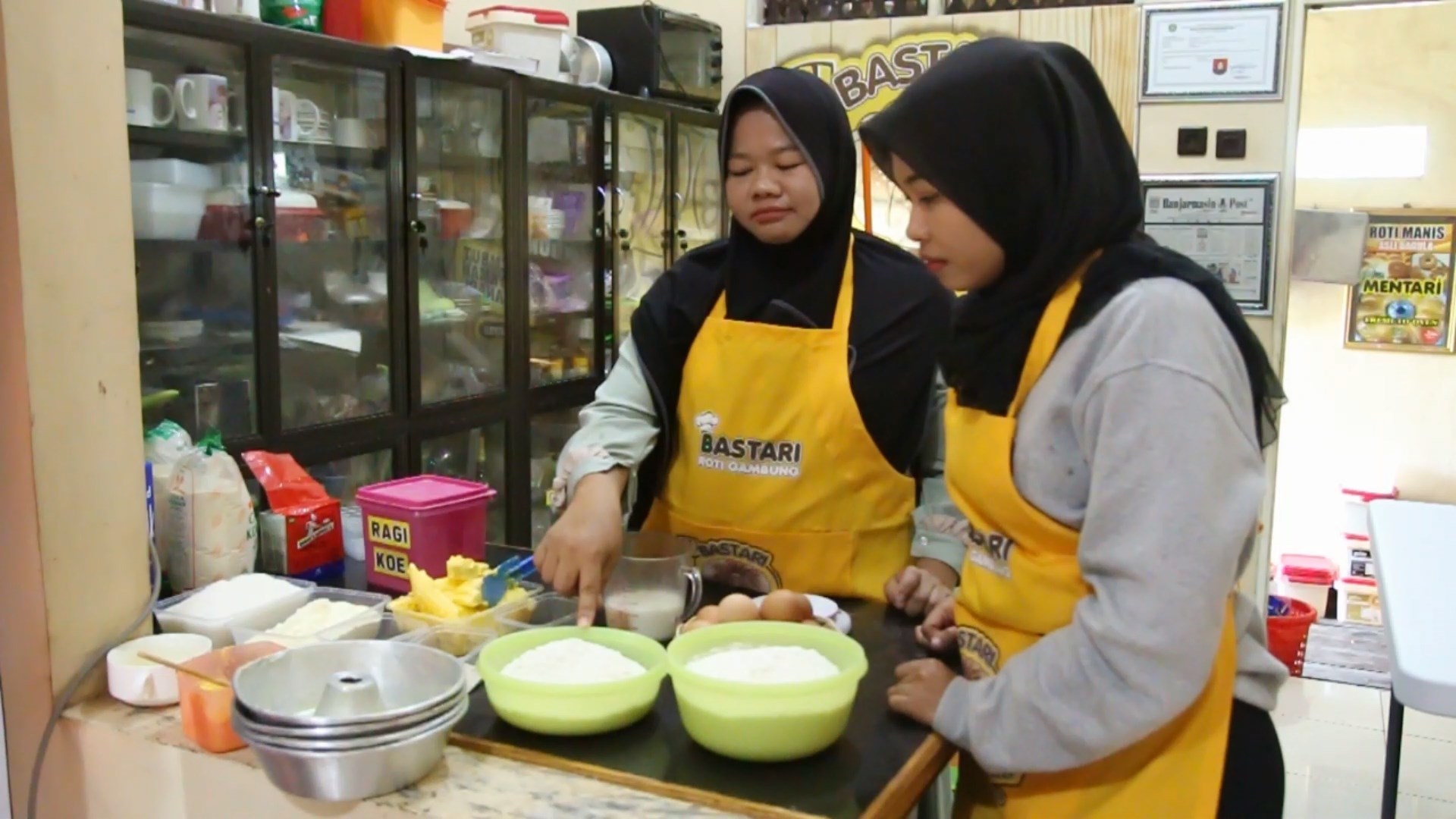Roti Gambung Bastari Kabupaten Tapin – LPPL TAPIN TV